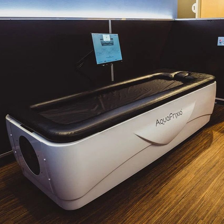 Pre & Post Workout Massage, Tanning Beds & More Gym Amenities | Edge ...